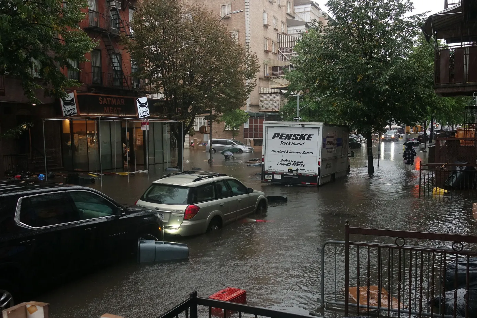 City Caught Flat-Footed on Flood as Deluge Dredges Up Past Lessons ...