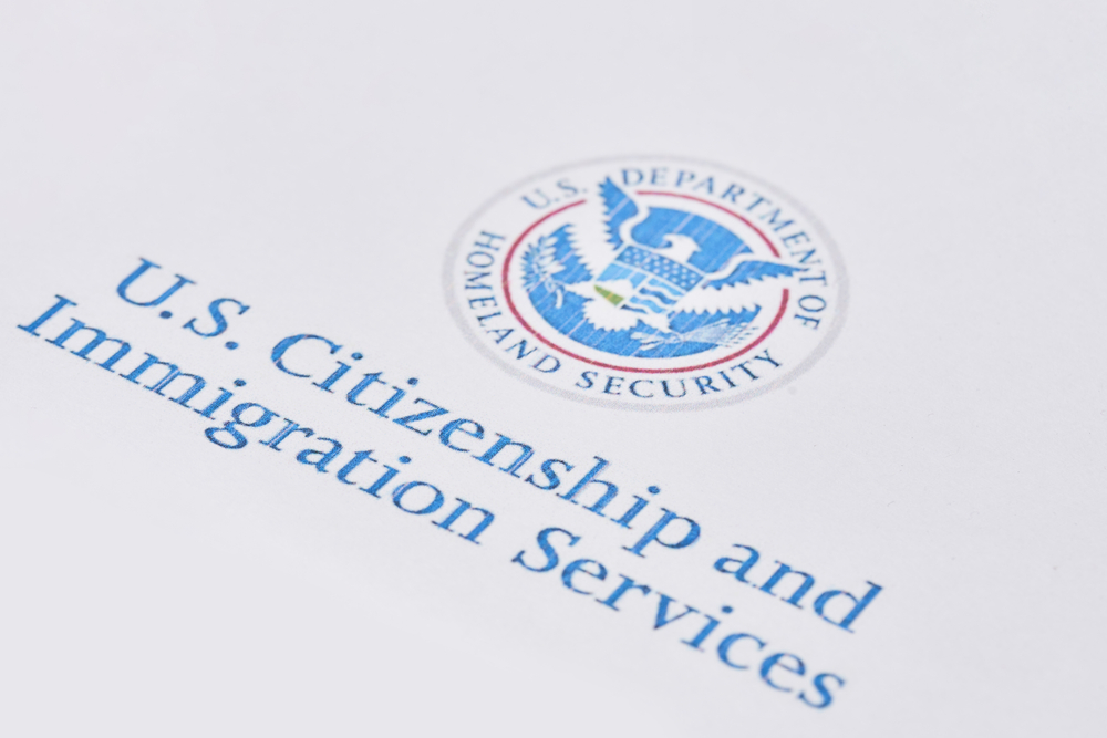 USCIS Re-Issues Temporary Rule to Extend Work Permits for 800,000 ...